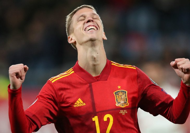 DANI OLMO VELIKA ŽELJA MANCHESTER UNITEDA: Na Maksimiru zadovoljno ... DANI OLMO VELIKA ŽELJA MANCHESTER UNITEDA: Na Maksimiru zadovoljno ...
